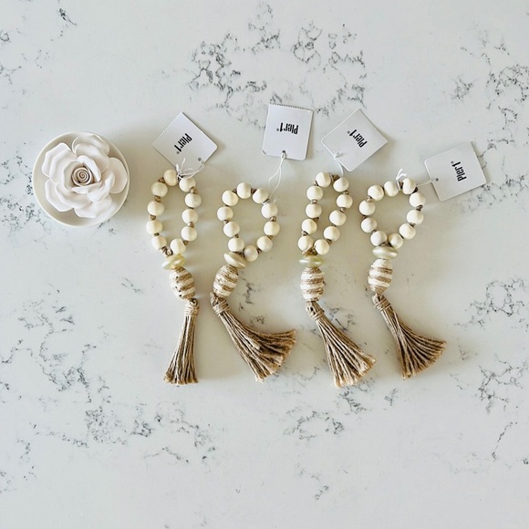 Pier 1 | Dining | Pier Farmhouse Beaded Natural Napkin Rings Set | Poshmark